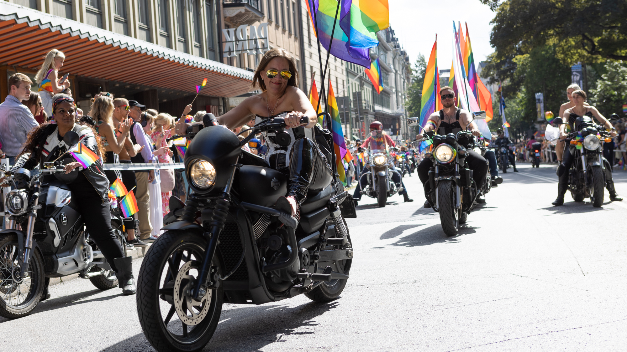Pride Park och Parade lördag den 5 augusti 2023 – Stockholm Pride